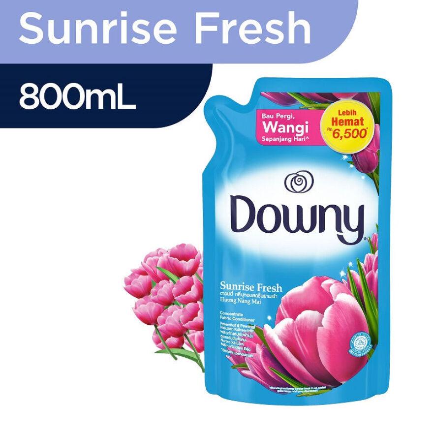 Jual DOWNY Pewangi Pelembut Pakaian Sunrise Fresh Biru Refill 700ml ...