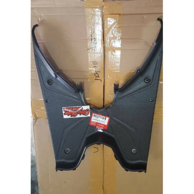 Jual STEP FLOOR ASSY COVER INJEKAN VARIO 125 BOHLAM 6431A-KZR-600ZD | Shopee Indonesia