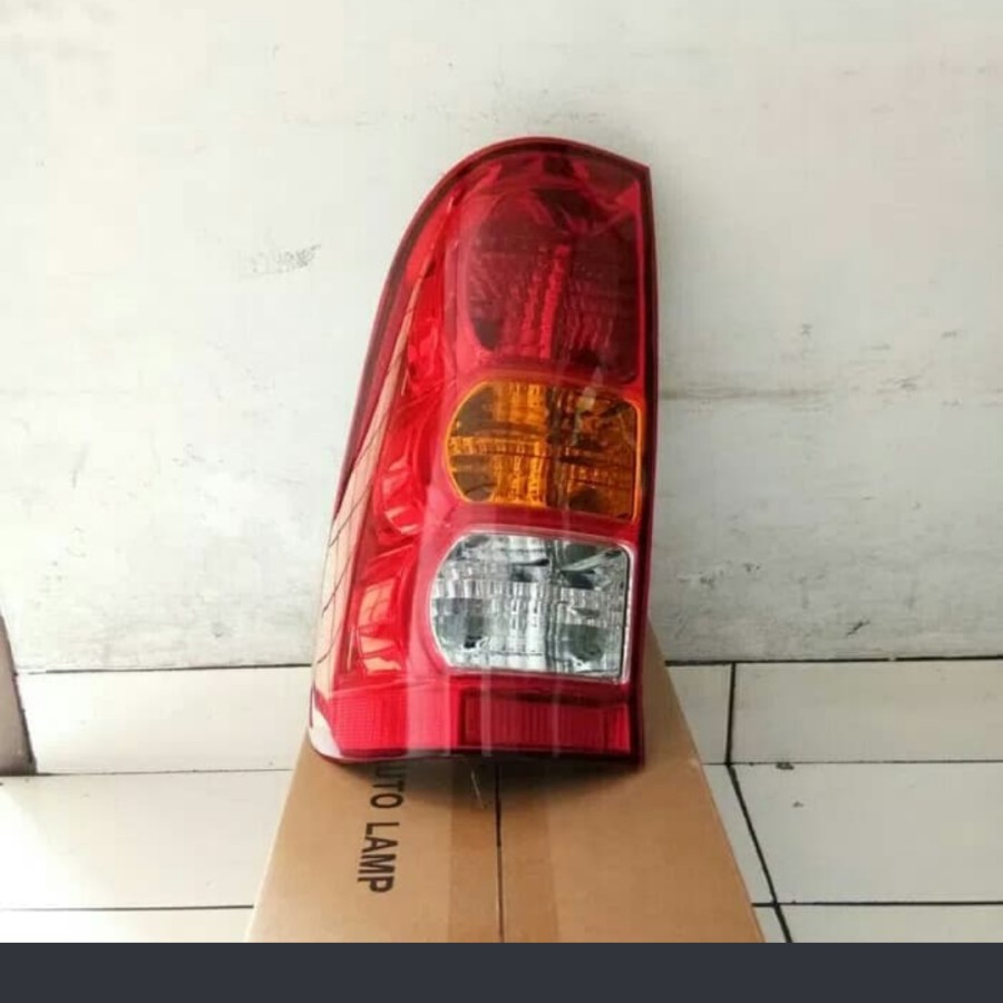 Jual Lampu stop Lampu belakang Stop lamp Hilux 2008-2011 | Shopee Indonesia
