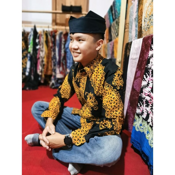 Jual baju batik pria. kemeja batik hitam. batik Banyuwangi. batik gajah ...
