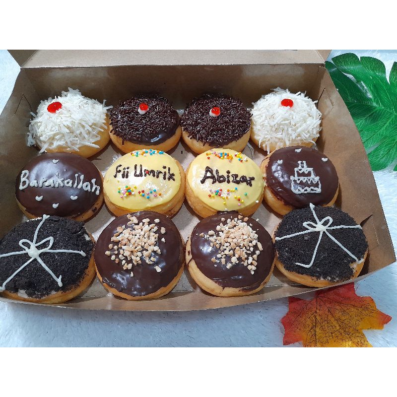 Jual Donat ultah isi 12/Donat ulang tahun rasa lemon (bisa request ...