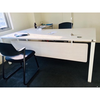 Jual MEJA KERJA INFORMA SIEBEN MANAGER DESK 2019 IRON WOOD. | Shopee ...