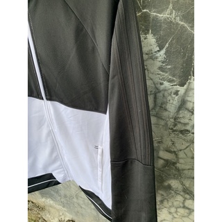 Jual tracktop adidas balok hitam putih dua warna second | Shopee Indonesia