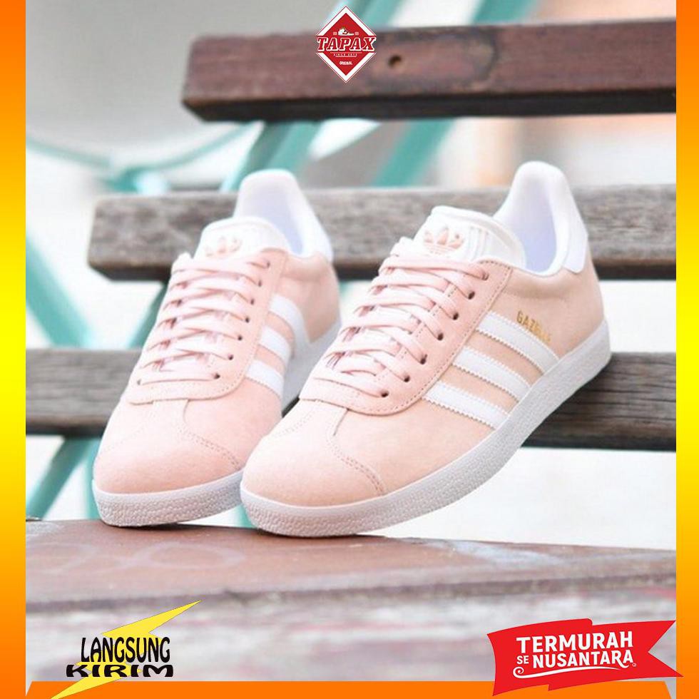 Jual Sepatu Cewek Adidas Gazelle Peach White Kompo Original Murah ...