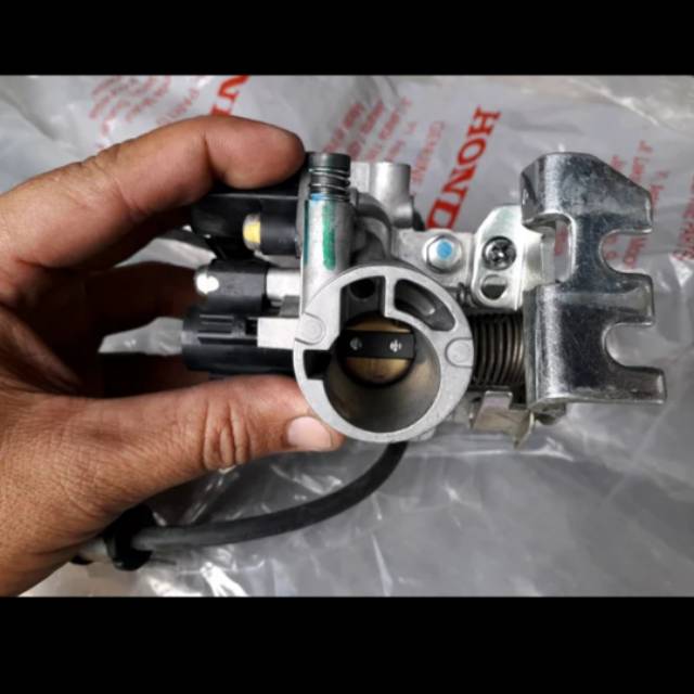 Jual thorttle body injeksi honda vario 110 fi. scoopy fi. beat fi. karburator injeksi injektor ...