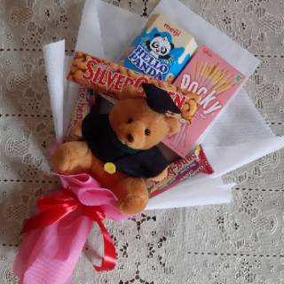Jual Bucket snack boneka/ buket snack boneka/ bucket snack wisuda ...