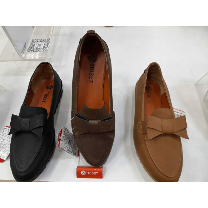 Jual Sepatu Triset (sz 39 khaki) | Shopee Indonesia