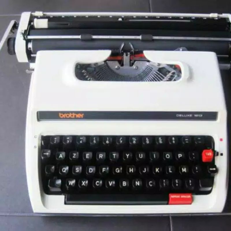 Jual Mesin Tik Manual Brother M2000 13"inch Mesin Ketik Brother M2000 ...