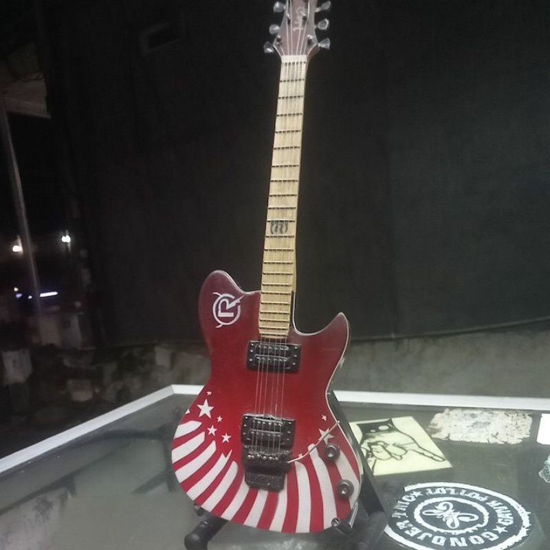 Jual Miniatur gitar Ridho Slank | Shopee Indonesia