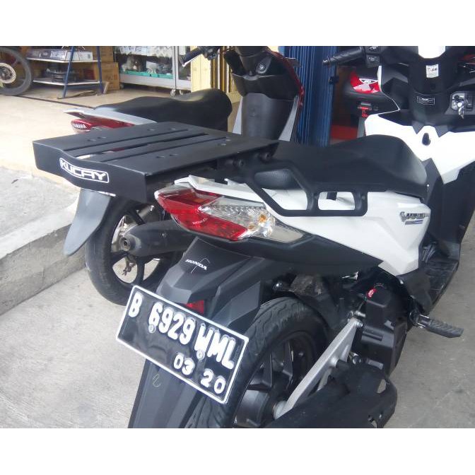 Jual Bracket Box Motor Kucay honda vario 150 /Breket new vario 125 led ...