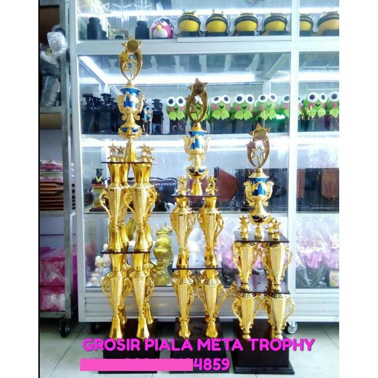 Jual piala trophy kaki 4 tinggi 1 meter, 1,5 meter murah Indonesia ...