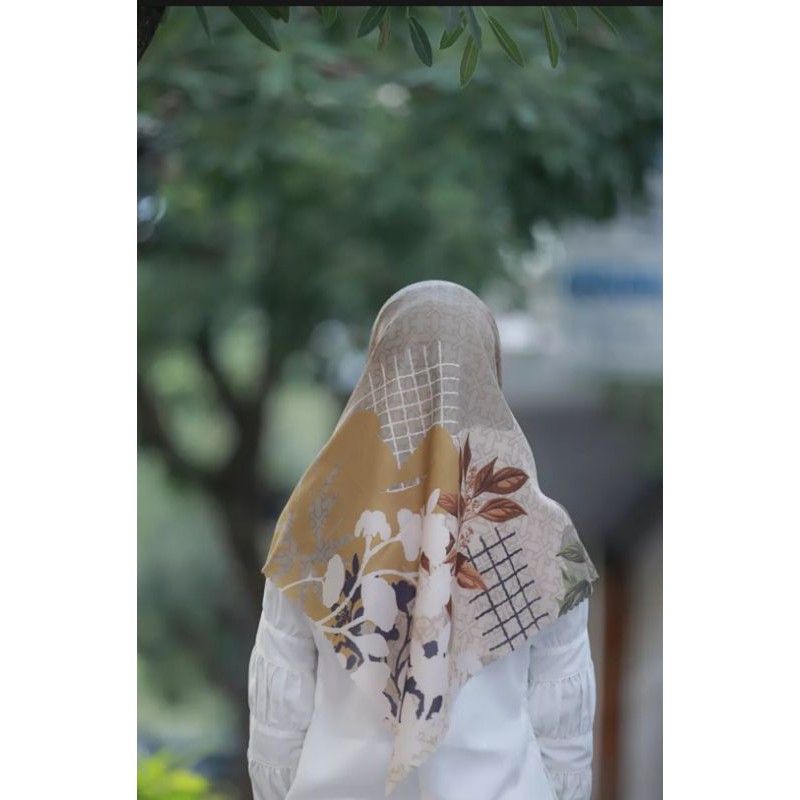 Harga Novella Scraf Terbaru Okt 2024 |BigGo Indonesia