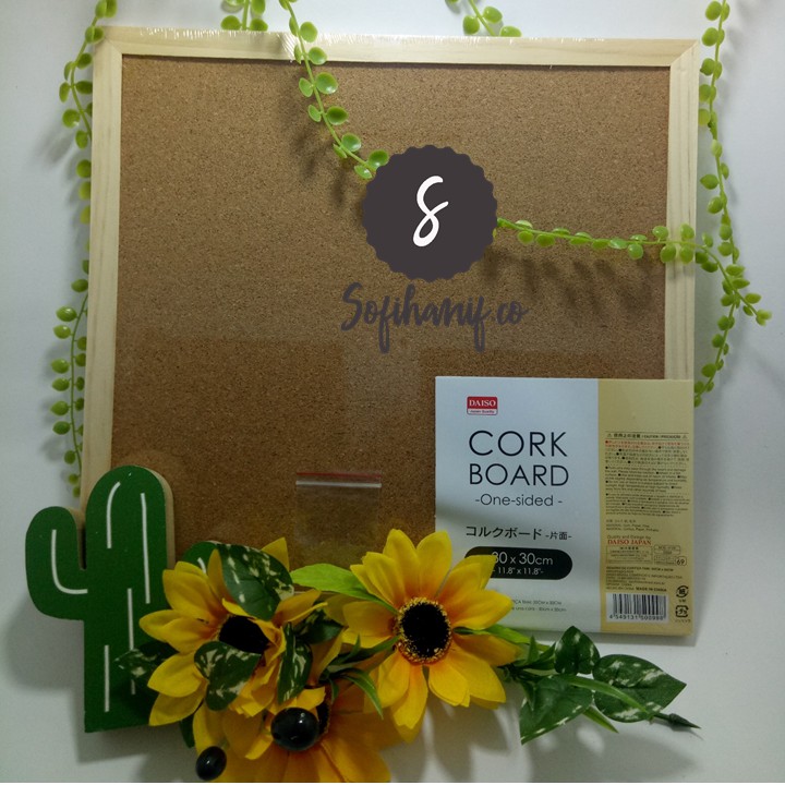 DAISO Cork board (papan tempel) 30 x 30 cm | Shopee Indonesia