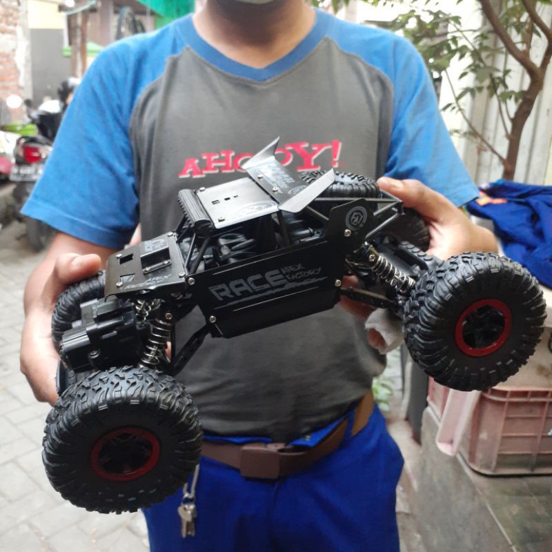 Jual Mobil Remote RC Off Road Rock Crawler 4WD Body Metal Alloy ...
