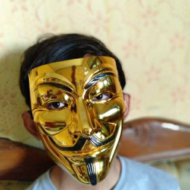 Jual Topeng anonymous vendetta gold guy fawkes tebal cat rapih | Shopee ...