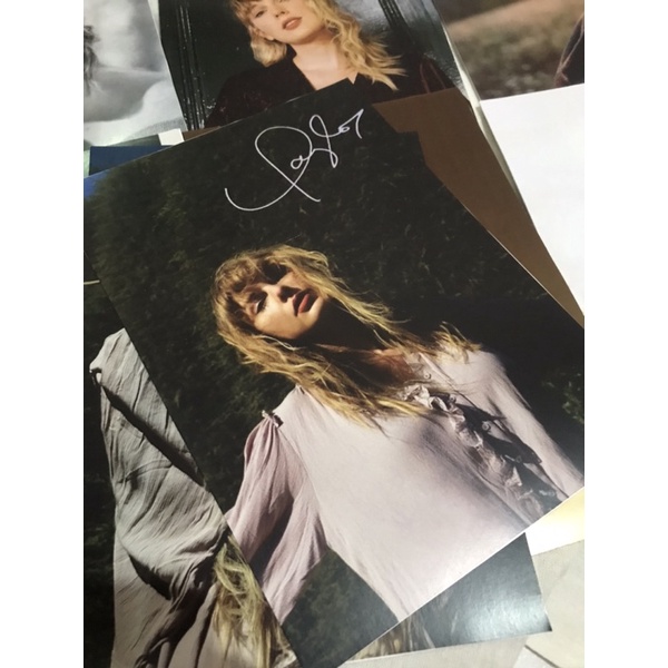 Jual POSTER TAYLOR SWIFT//CUSTOM POSTER//TAYLOR SWIFT CUSTOM//CUSTOM ...