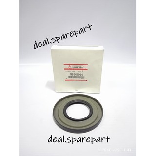 Jual Seal Roda Belakang Luar Mitsubishi Canter MB308966 | Shopee Indonesia