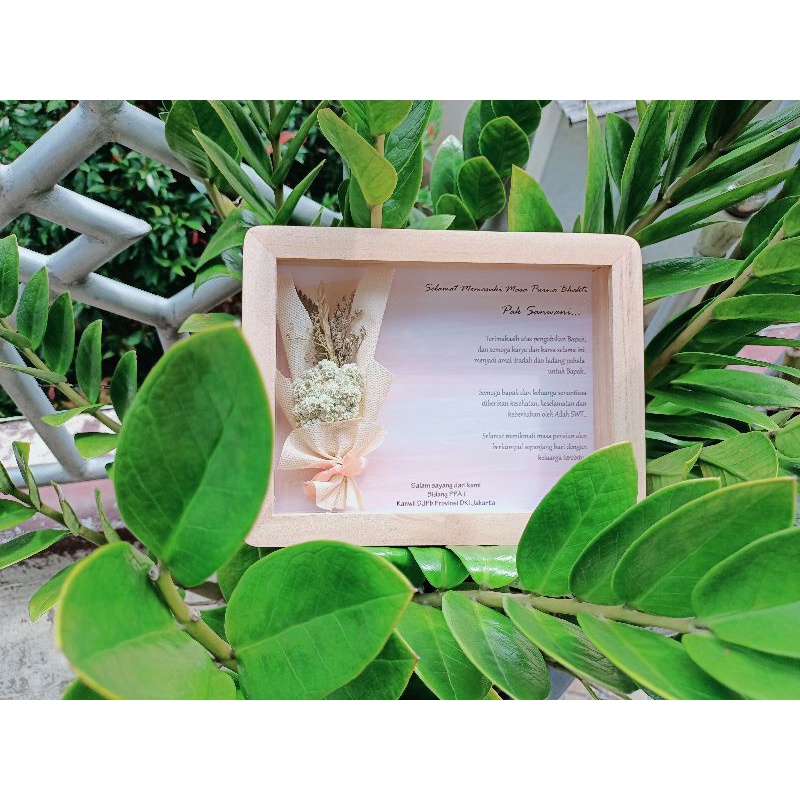 Jual POP UP FRAME KAYU WITH DRIED FLOWER | Shopee Indonesia