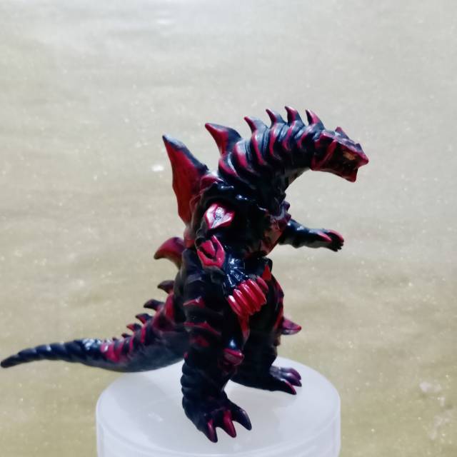 Jual recast china dx bandai ultra monster grigio bone ultraman rb ruebe ...