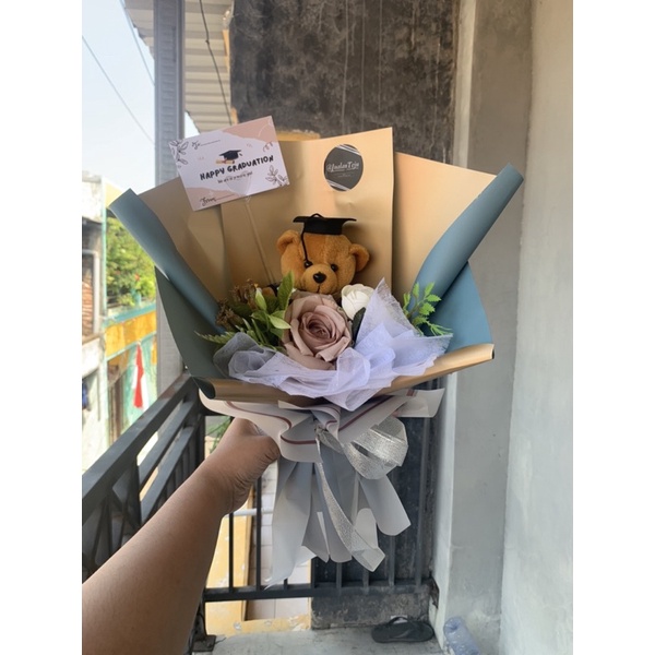 Jual BUCKET BONEKA WISUDA DAN BUNGA MURAH | Shopee Indonesia