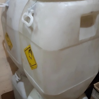 Jual Tong Drum 50kg putih Bekas cairan kaporite / Tong Sampah Tong Drum ...