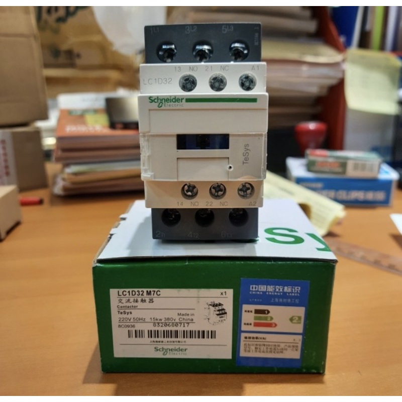 Jual NEW+DUS KONTAKTOR LC1D32M7 SCHNEIDER 3P PHASE 220V CONTACTOR ...