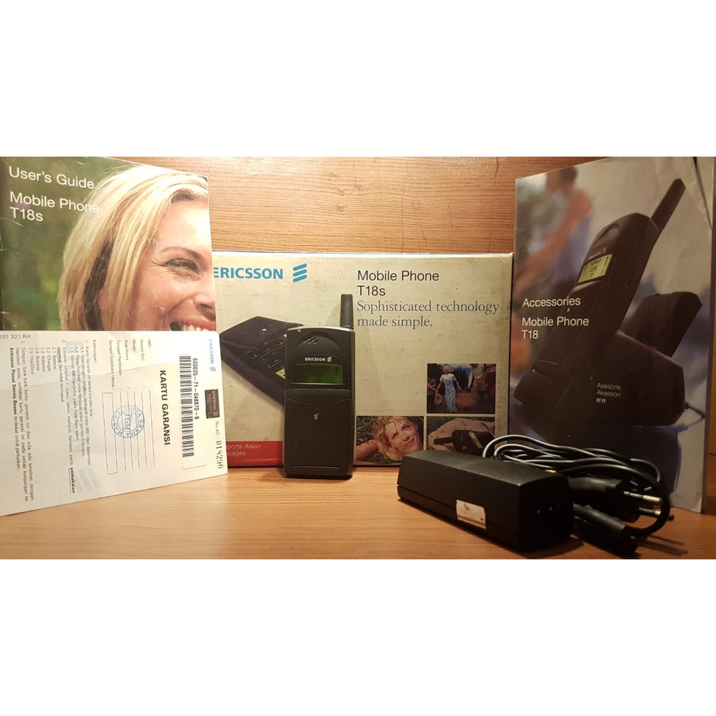 Jual HP Handphone Ericsson T18 T18s Fullset Original Mulus Antena Flip ...