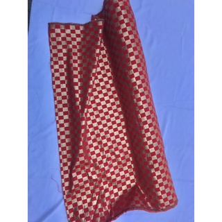 Jual Kain poleng bali kotak merah emas 3cmx3cm | Shopee Indonesia