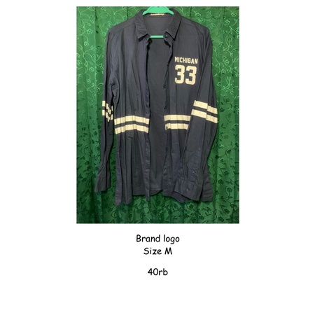 Jual preloved logo | Shopee Indonesia