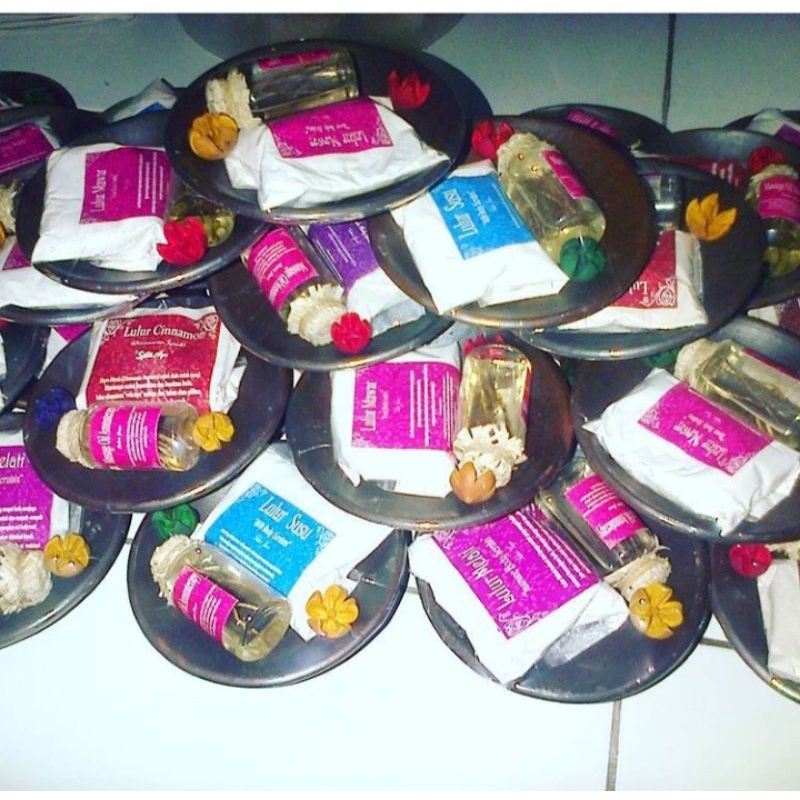 Jual Sekar Jawi Paket Lulur dan Massage Oil | Paket Souvenir | Shopee ...