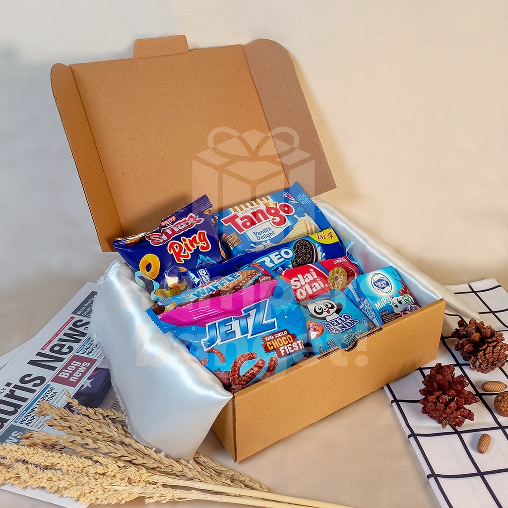 Jual Snack Box Paket Biru Gift Box Hadiah Anniversary Kado Ulang Tahun ...