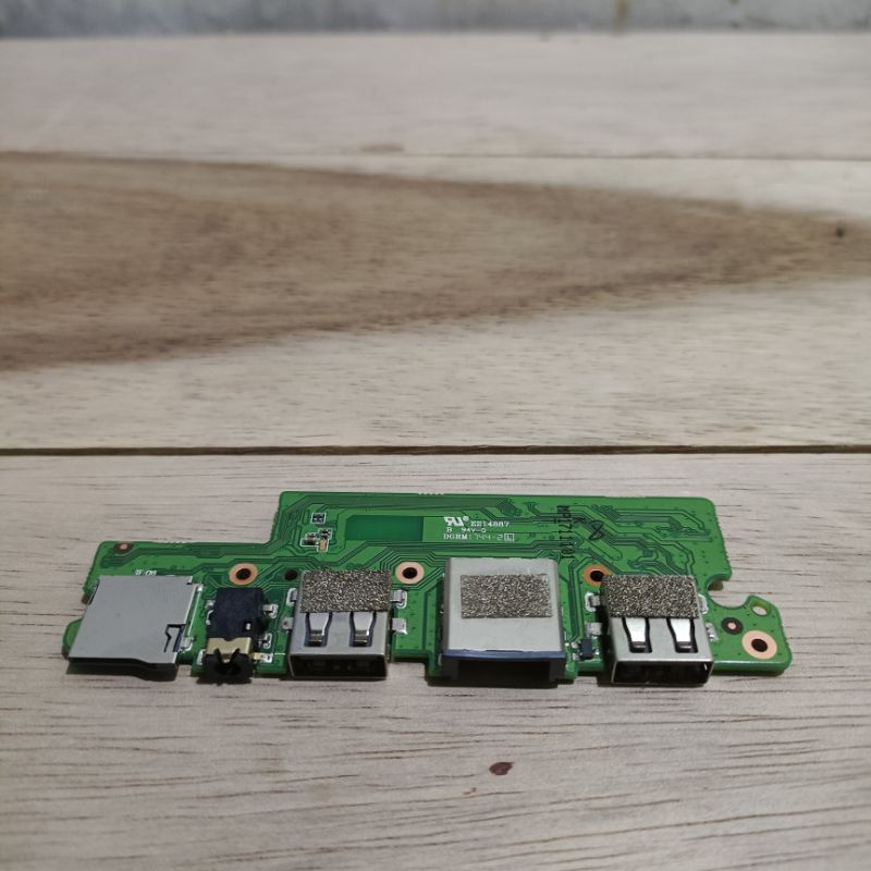 Jual Port USB Notebook Laptop Axioo P401 / mybook | Shopee Indonesia