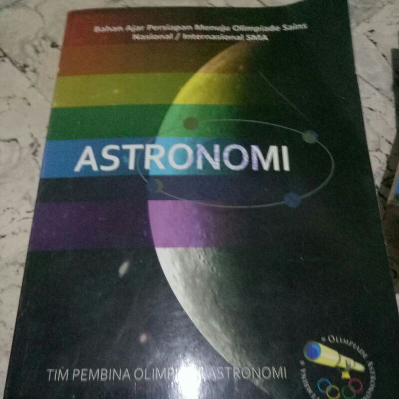 Jual Buku Astronomi tim pembina olimpiafe astronomi Indonesia|Shopee ...