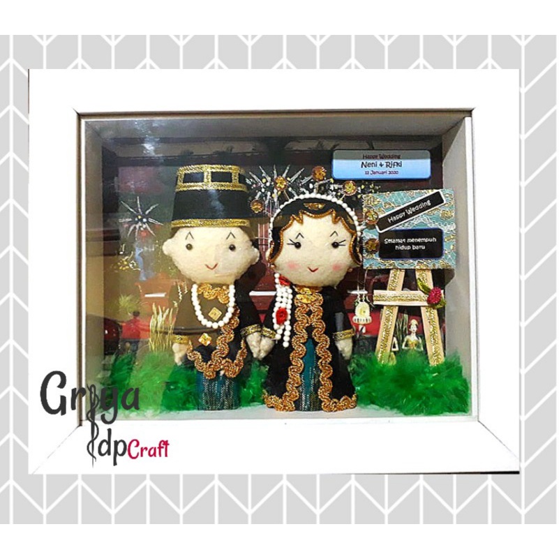 Jual hampers pernikahan kado wedding bingkai boneka flanel adat jawa ...