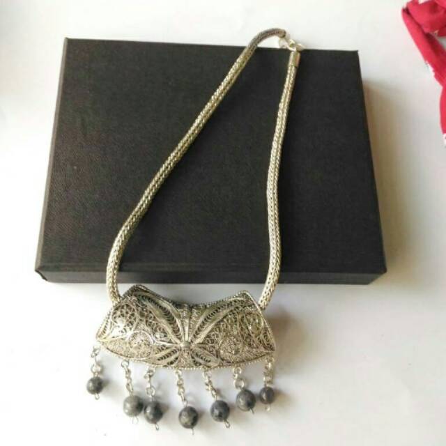 Jual Kalung Etnik Elegan Seni Wayang Khas Jogya | Shopee Indonesia