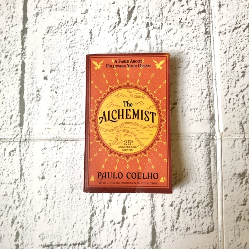 Jual Buku Import The Alchemist by Paulo Coelho | Shopee Indonesia