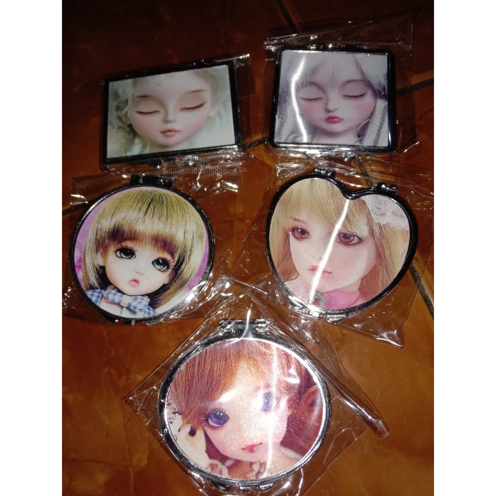 Jual Souvenir Pernikahan 10 PCS KACA CERMIN LIPAT MOTIF BARBIE 3D MATA ...