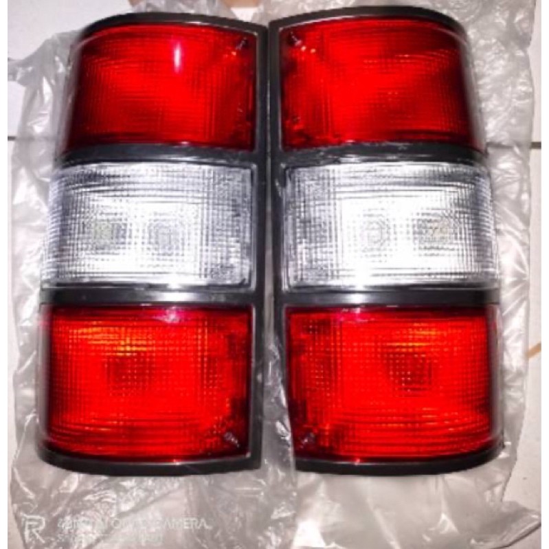 Jual Stop lamp assy lampu belakang lampu stop carasori amigo Suzuki ...