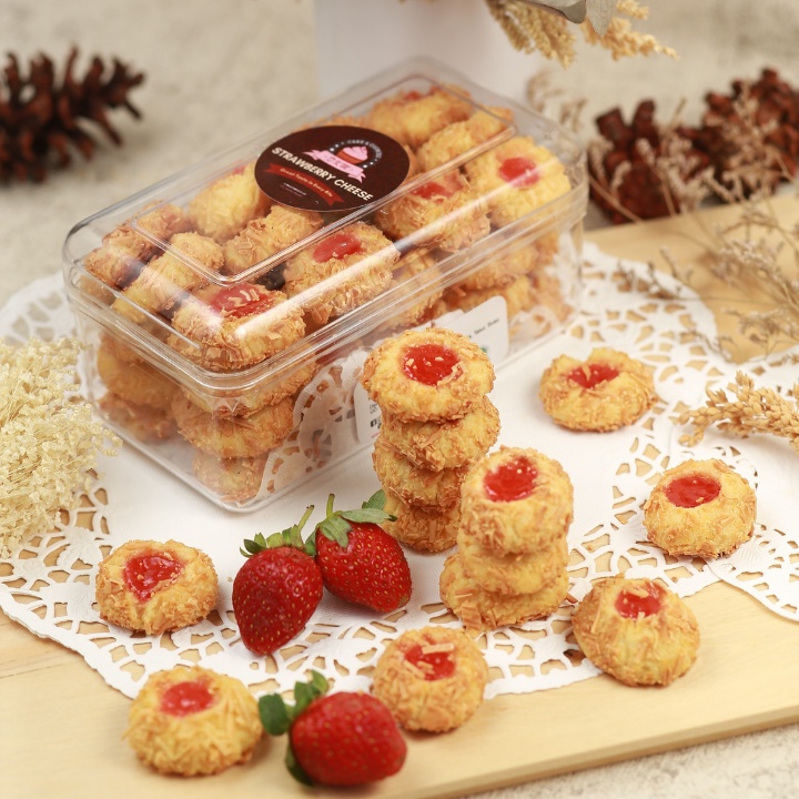 Jual KUE KERING STRAWBERRY CHEESE THUMBPRINT COOKIES Toples 350 gr/Kue ...