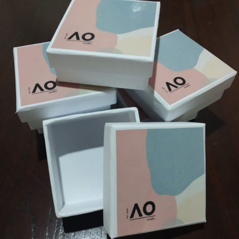 Jual Kotak Packing Produk 7*7*3cm + LOGO +LAPISAN bisa Custom Ukuran ...