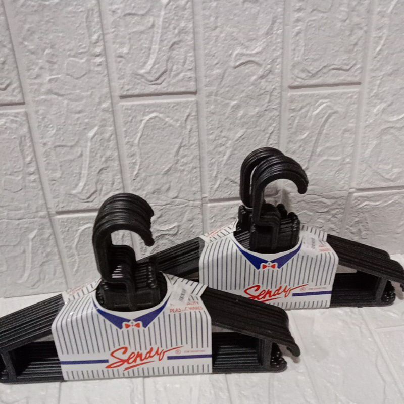 Jual Hanger SENDY ANAK HITAM per 12 pcs | Shopee Indonesia