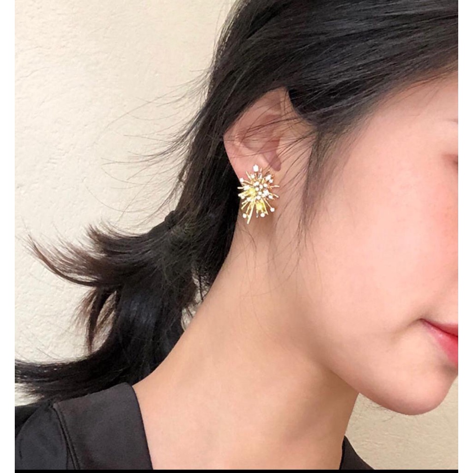 Jual Anting Giwang Zircon Gold Bentuk Kembang Api Korean Style (Takota ...