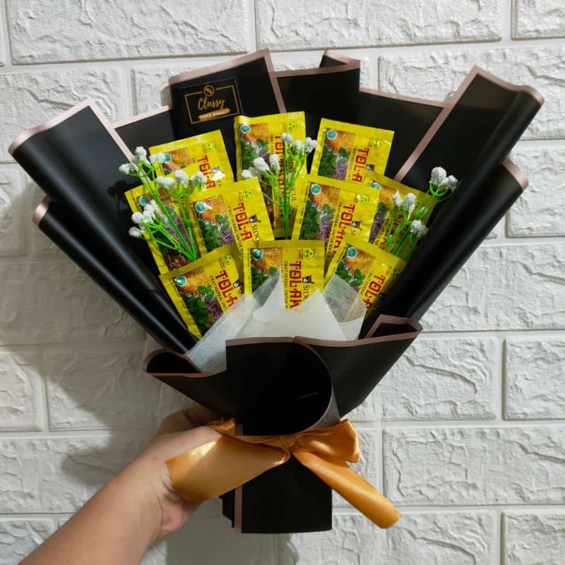 Jual Bouquet Tolak Angin Salon Pas / Bucket Buket Bunga Snack / Hadiah ...