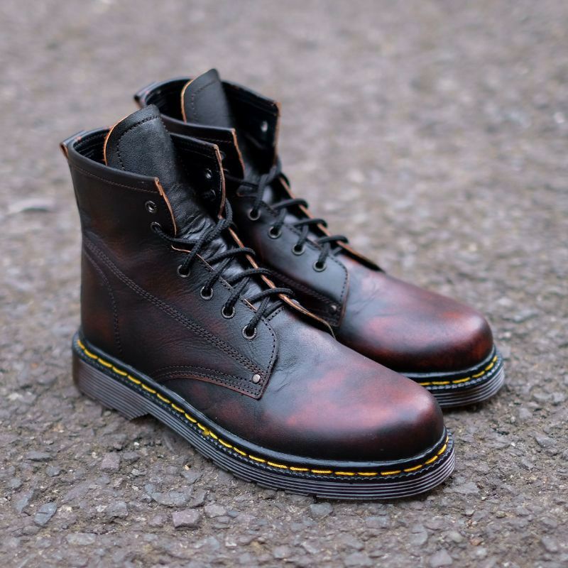 Jual sepatu dokmart kulit asli ll sepatu boots dokmart pria Indonesia ...