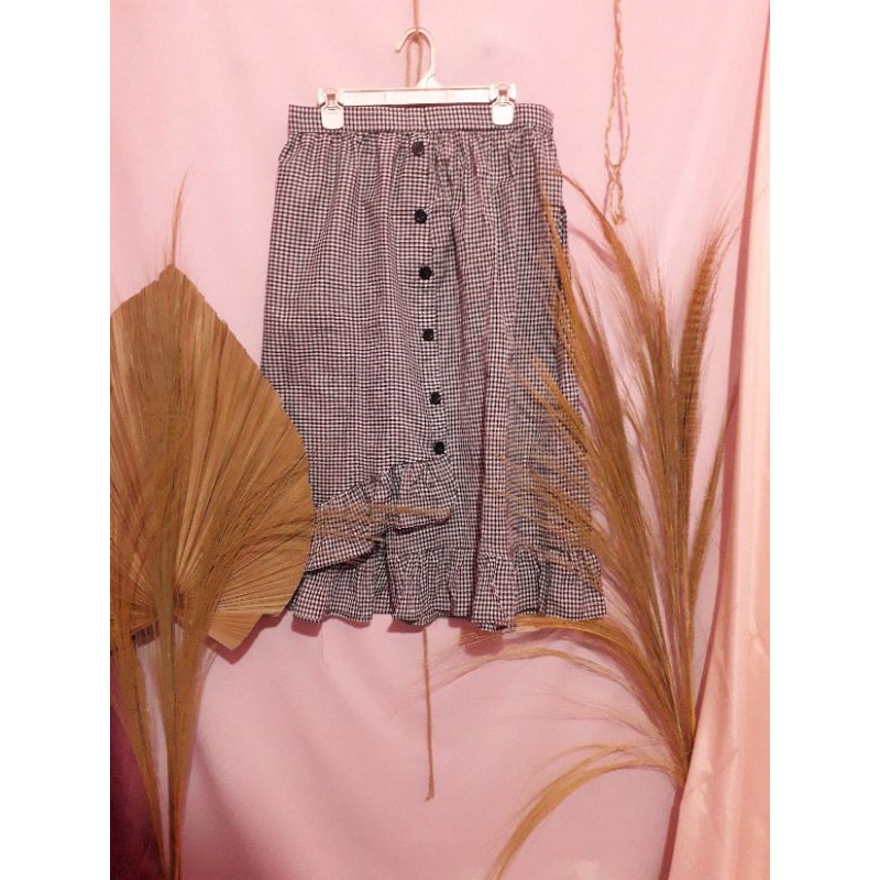 Jual ROK ZARRA JUMBO BIG SIZE/ ROK RUFFLE KOTAK / ROK KANCING DEPAN ...