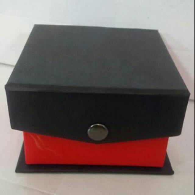 Jual BOX KANCING EXCLUSIVE (KOTAK JAM) | Shopee Indonesia