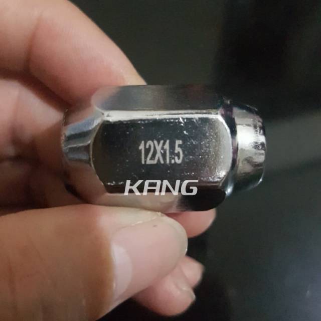 Mur Baut Roda Velg Ban Mobil Lugnut / Lug nut Ukuran 1.5 Chrome / Pcs ... Mur Baut Roda Velg Ban Mobil Lugnut / Lug nut Ukuran 1.5 Chrome / Pcs ...