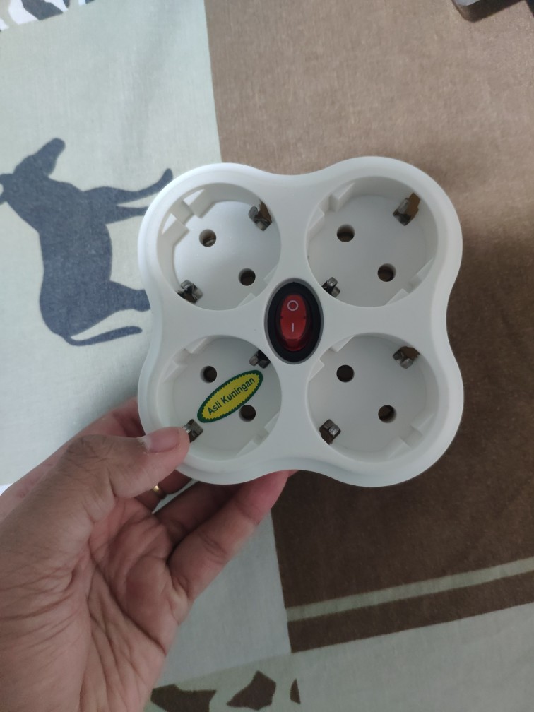 Steker T Multi 4 Lubang 314 Matsui | Shopee Indonesia