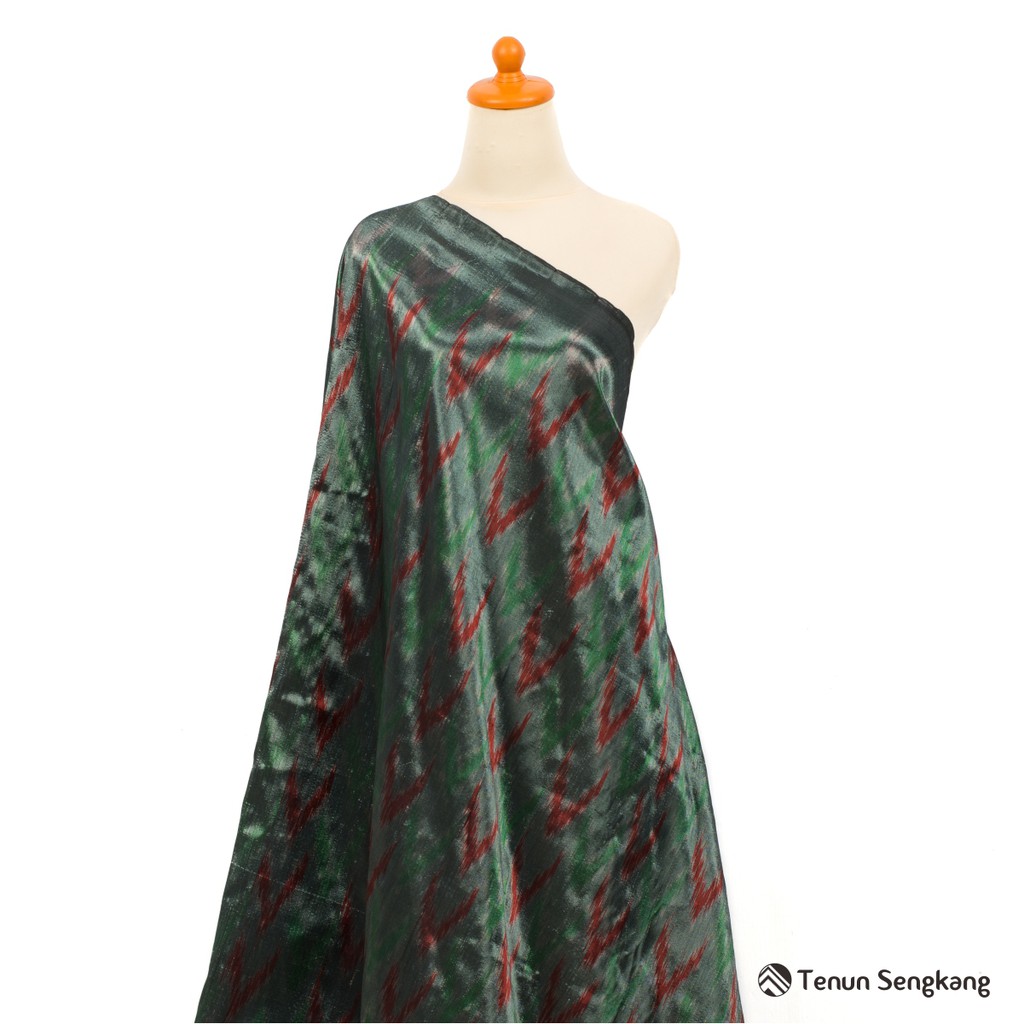 Jual Tenun Sengkang IND-12503 - Kain Tenun Ikat Meteran Khas Bugis ...