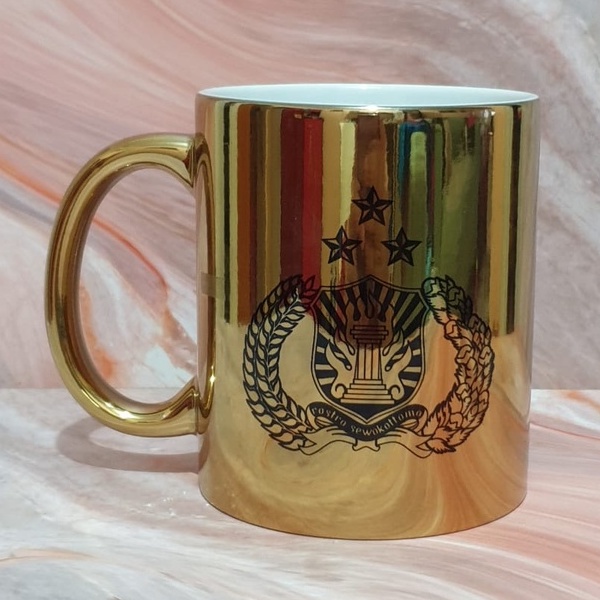 Jual GMM-11 / Souvenir Mug Chrome Custom Teks dan Gambar Hitam ( Siluet ...
